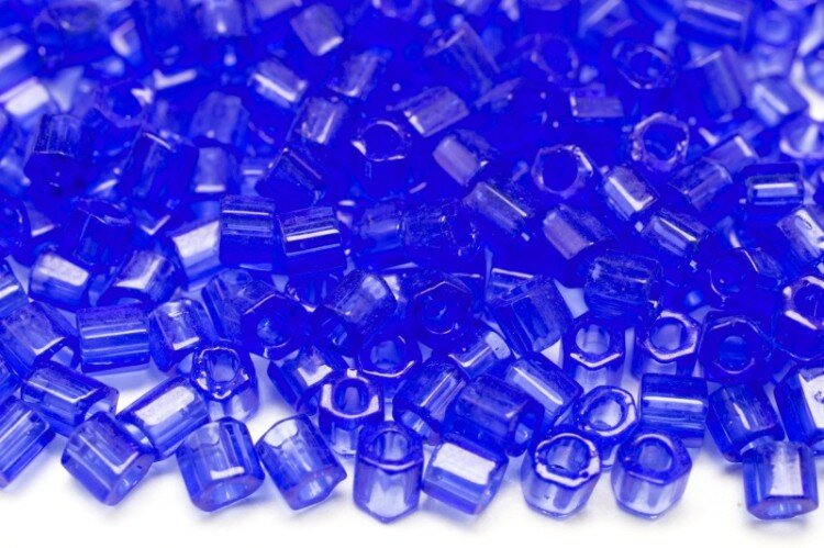 Бисер японский TOHO Hexagon шестиугольный 8/0 #0942 сапфир, прозрачный, 5 грамм