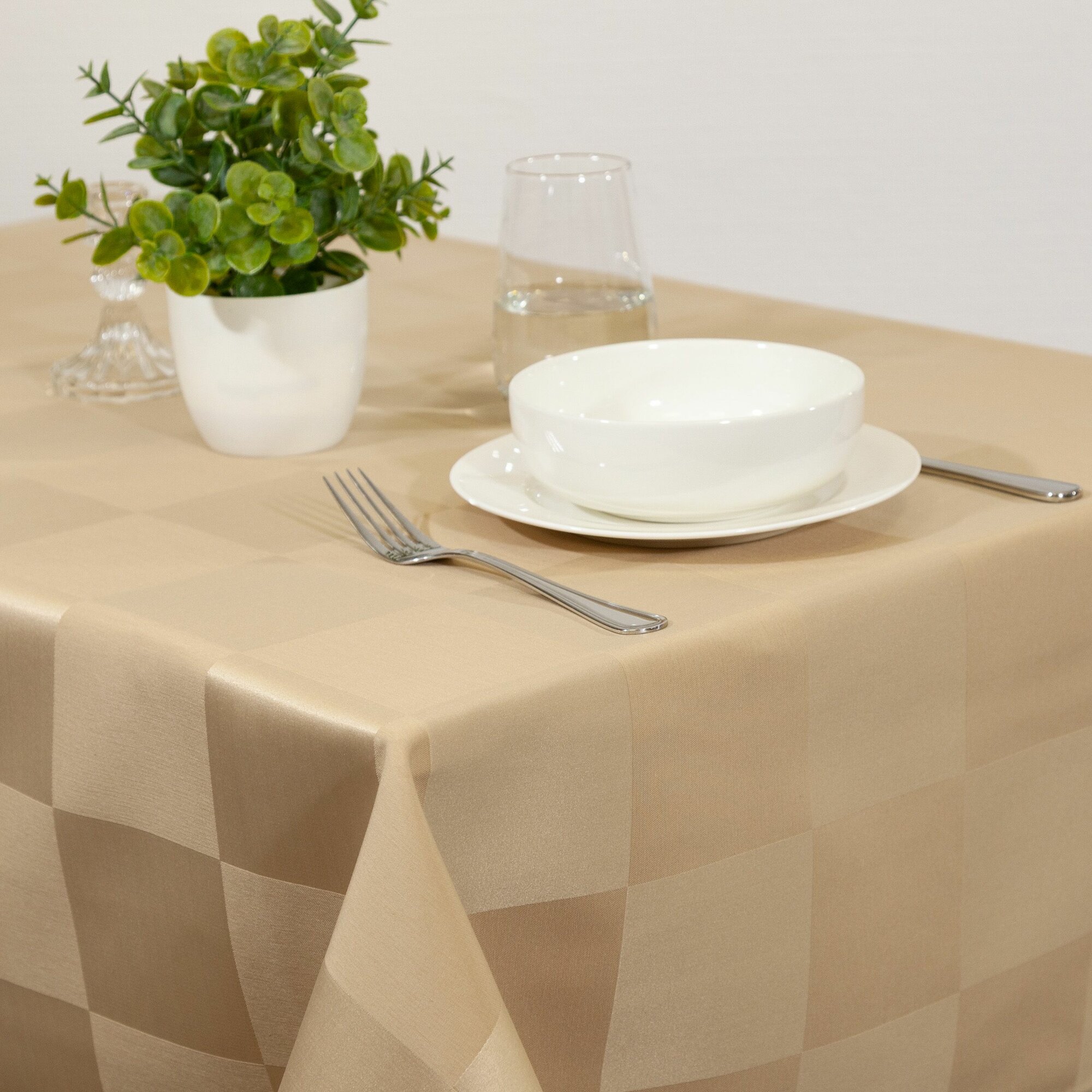 Скатерть 145х200 см прямоугольная Wellness