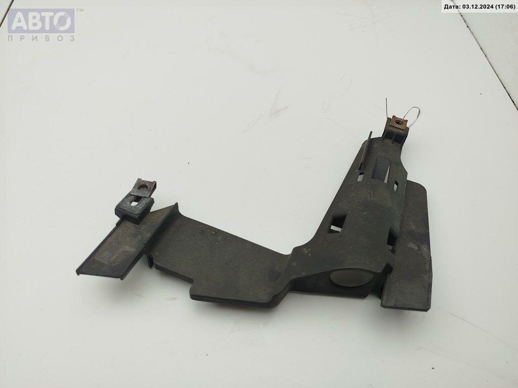 Крепление фары левой BMW 3 E46 (1998-2006)