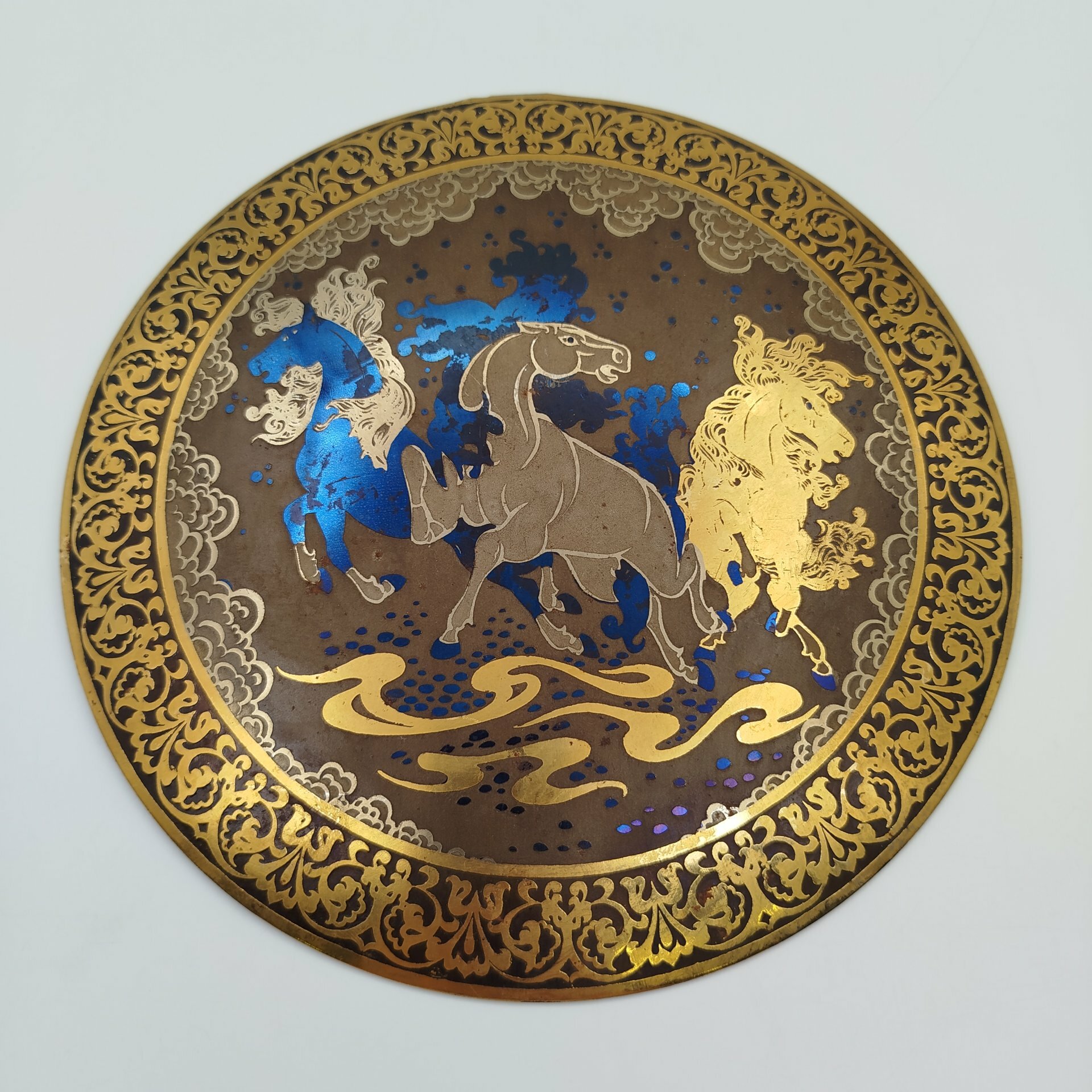 Панно настенное круглое "Кони", металл, гравировка, чернение, Златоуст