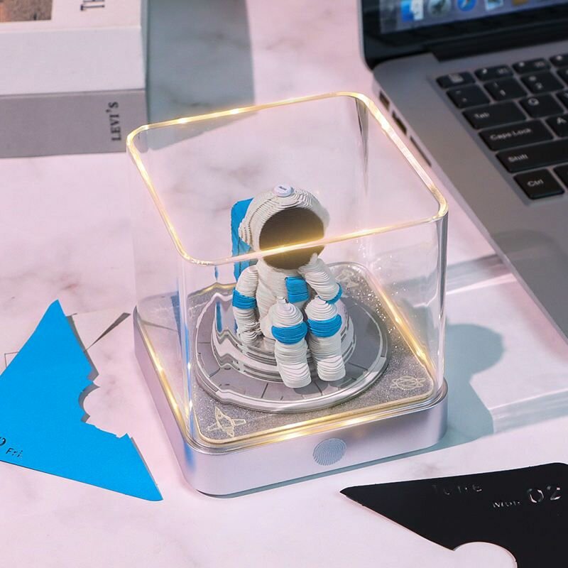 Панорамный 3D-календарь космический путешественник на 2025 год -Английская версия с подсветкой MOOSRER