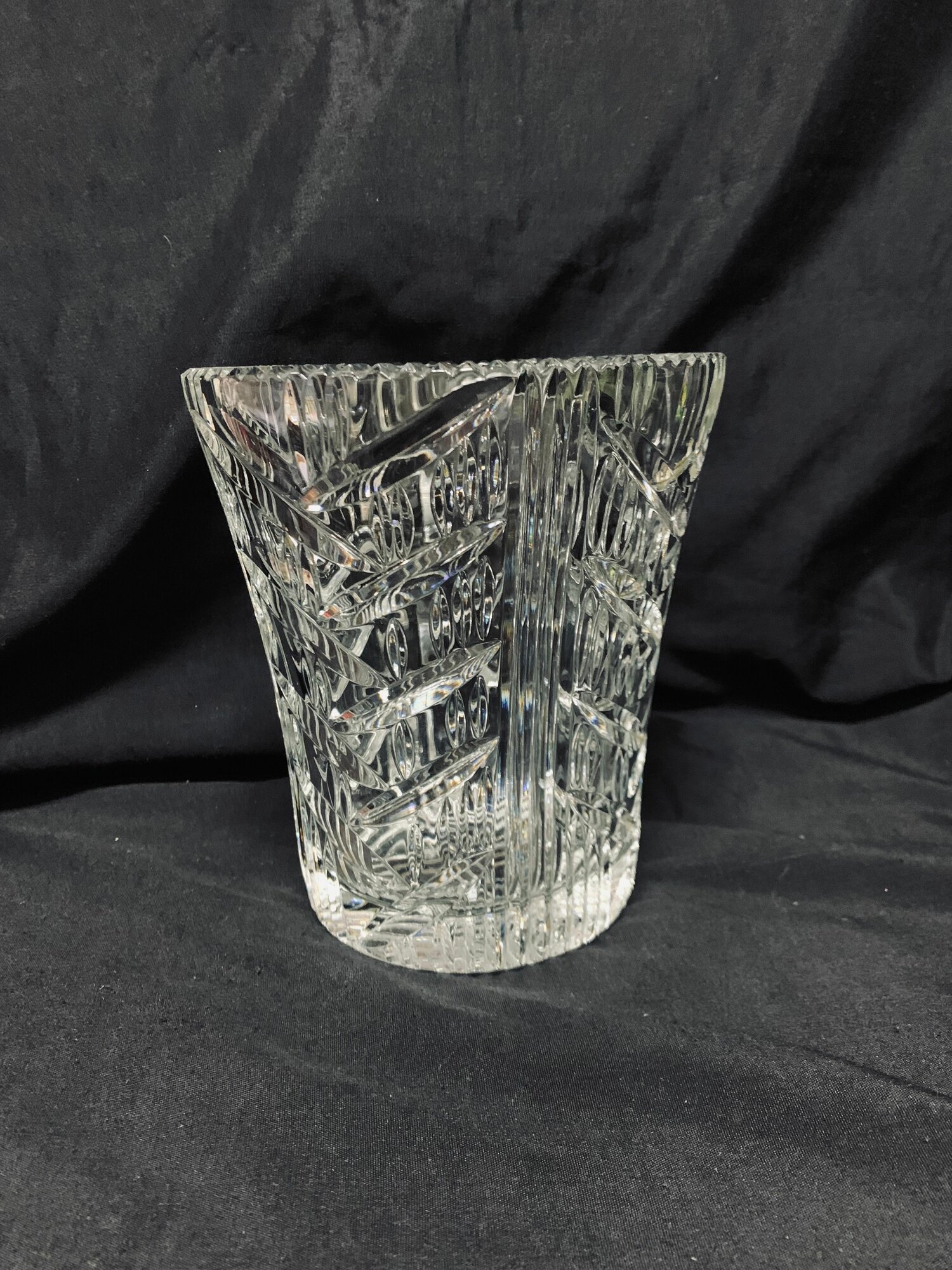 Редкая хрустальная ваза