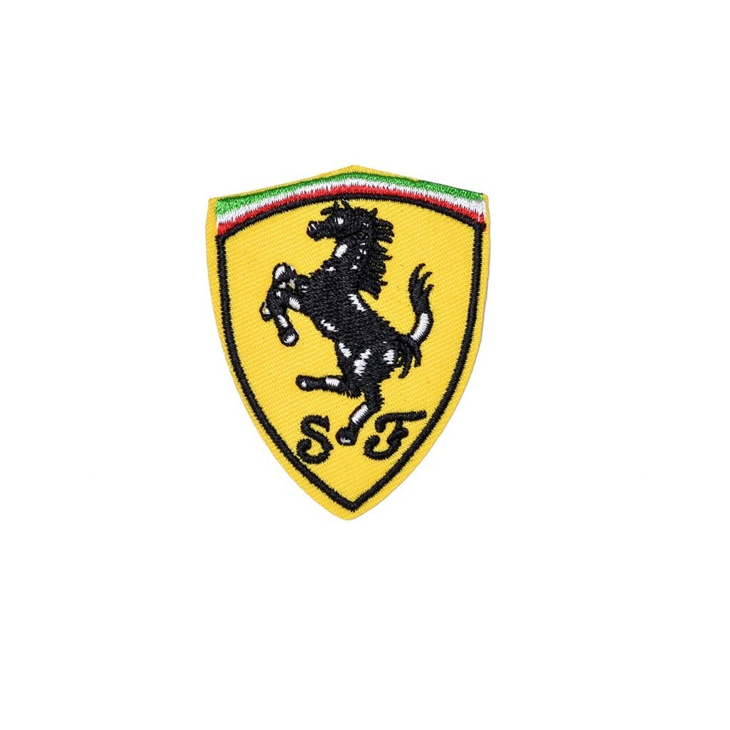 Нашивка на одежду феррари термонашивка