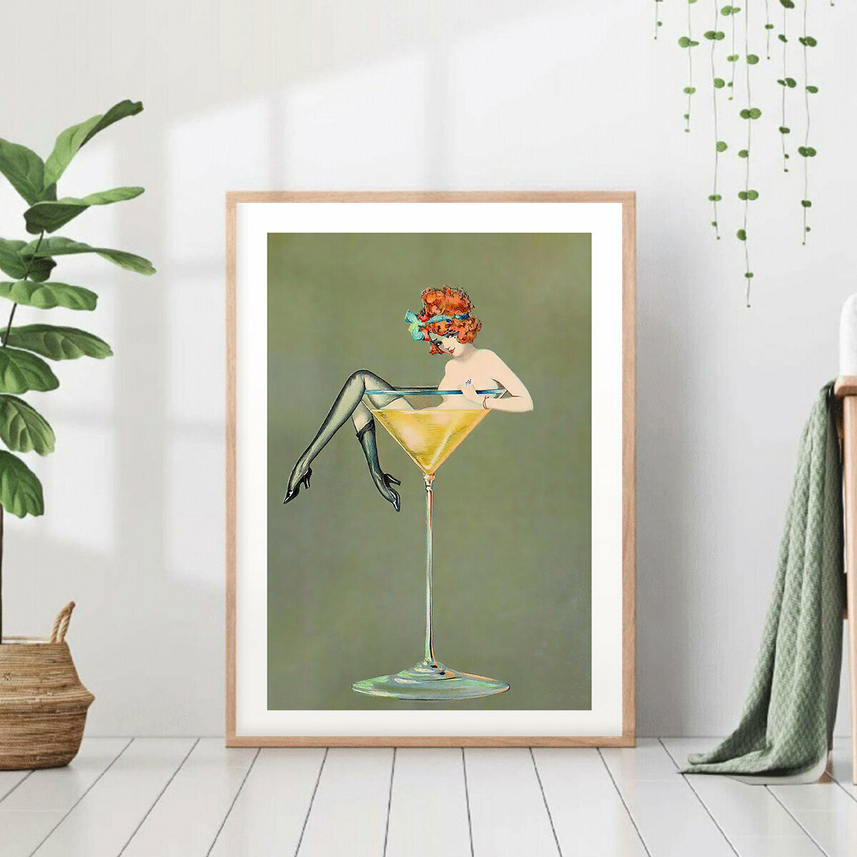 Постер "Девушка в бокале" 50x70 без рамки на стену для интерьера