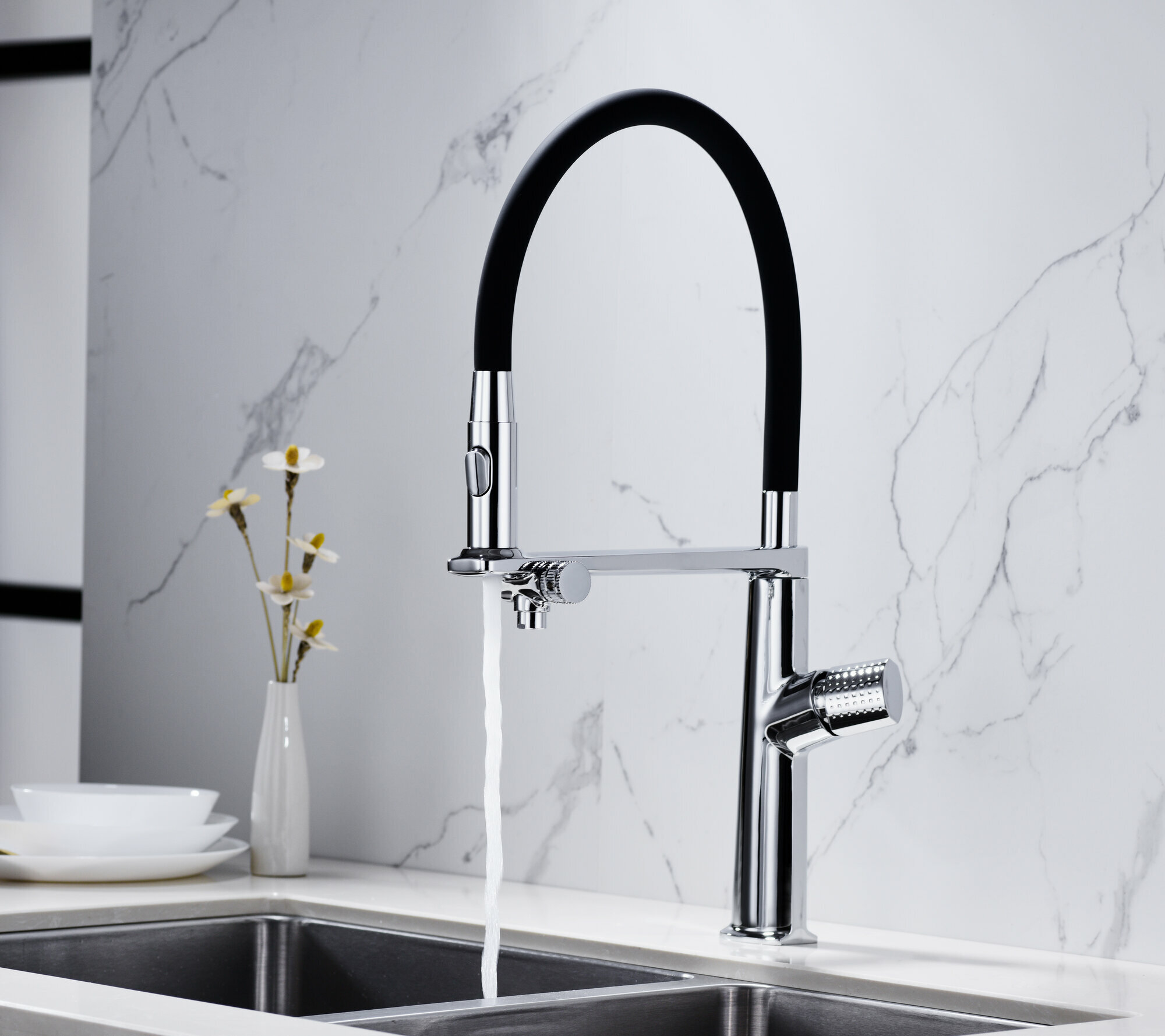 Смеситель для кухни хром PM7700 однорычажный гибкий выдвижной излив для мойки с душем аэратором