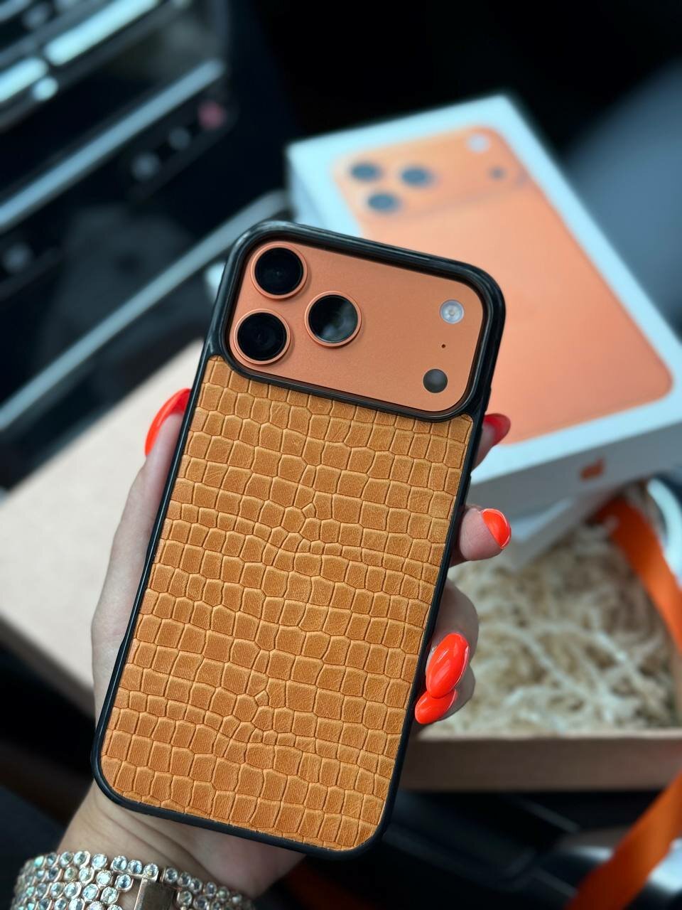 Чехол для iPhone 17 Pro Max из натуральной матовой кожи под крокодила кубики