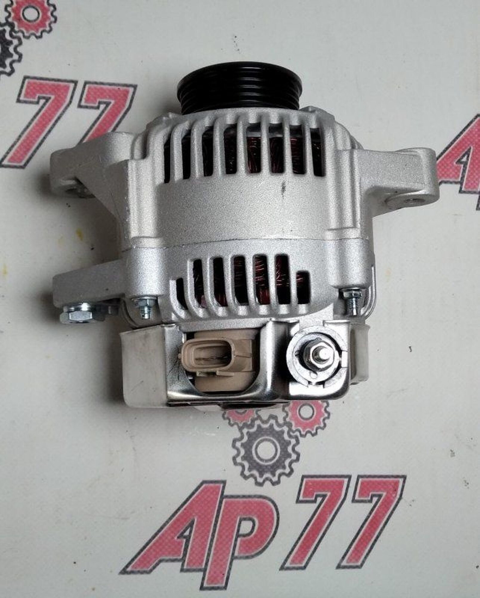 Генератор Afire для Toyota 1NZ овальная фишка 3pin 2706021130 — фото 1