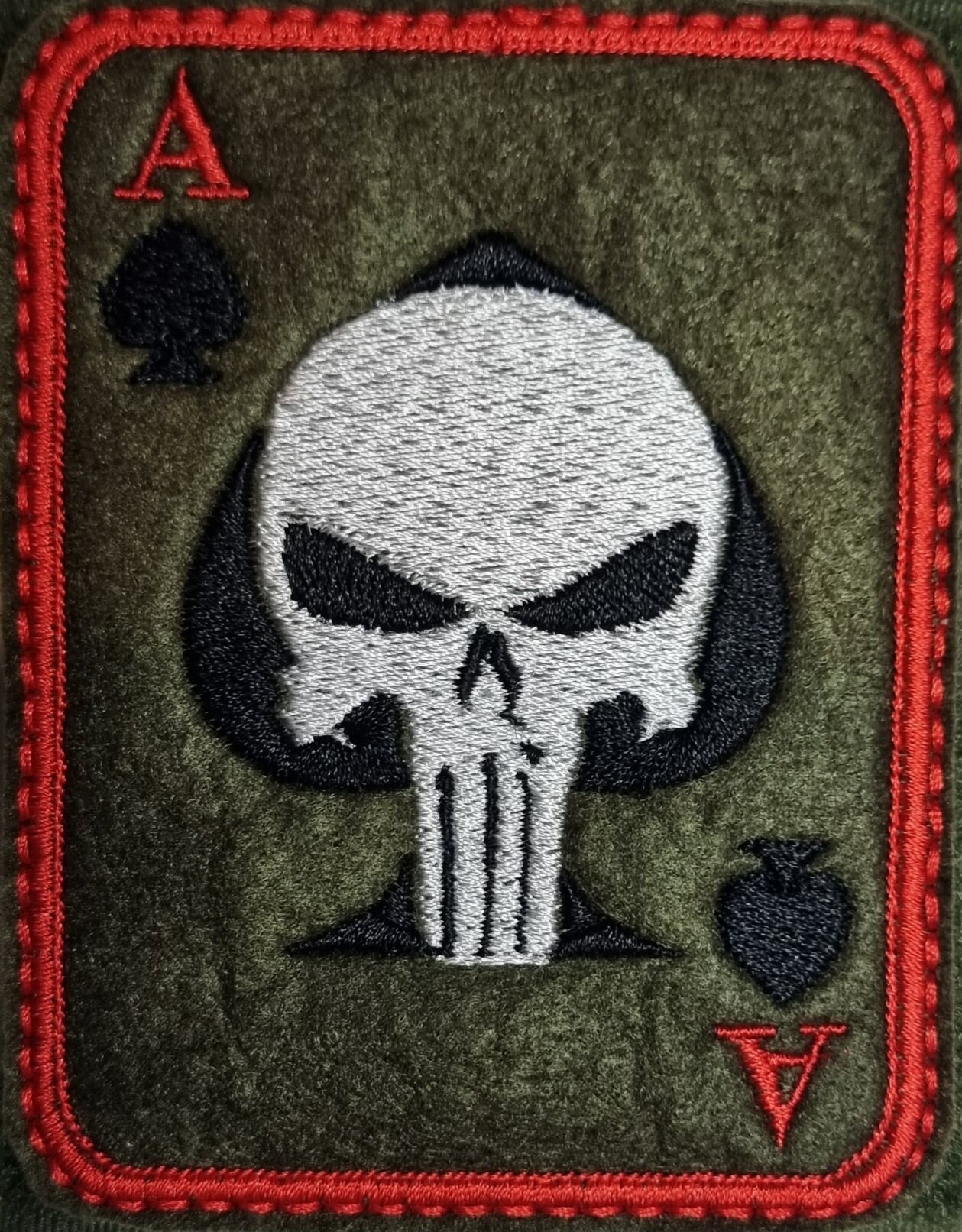 "Шеврон Punisher" с пикой