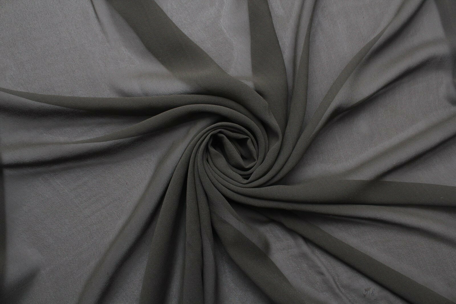 Ткань Шёлковый креп-шифон серо-графитовый, ш132см, 0,5 м