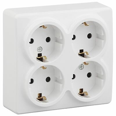 Эксперт белый розетка открытая 4-мест заземление шторки IP20