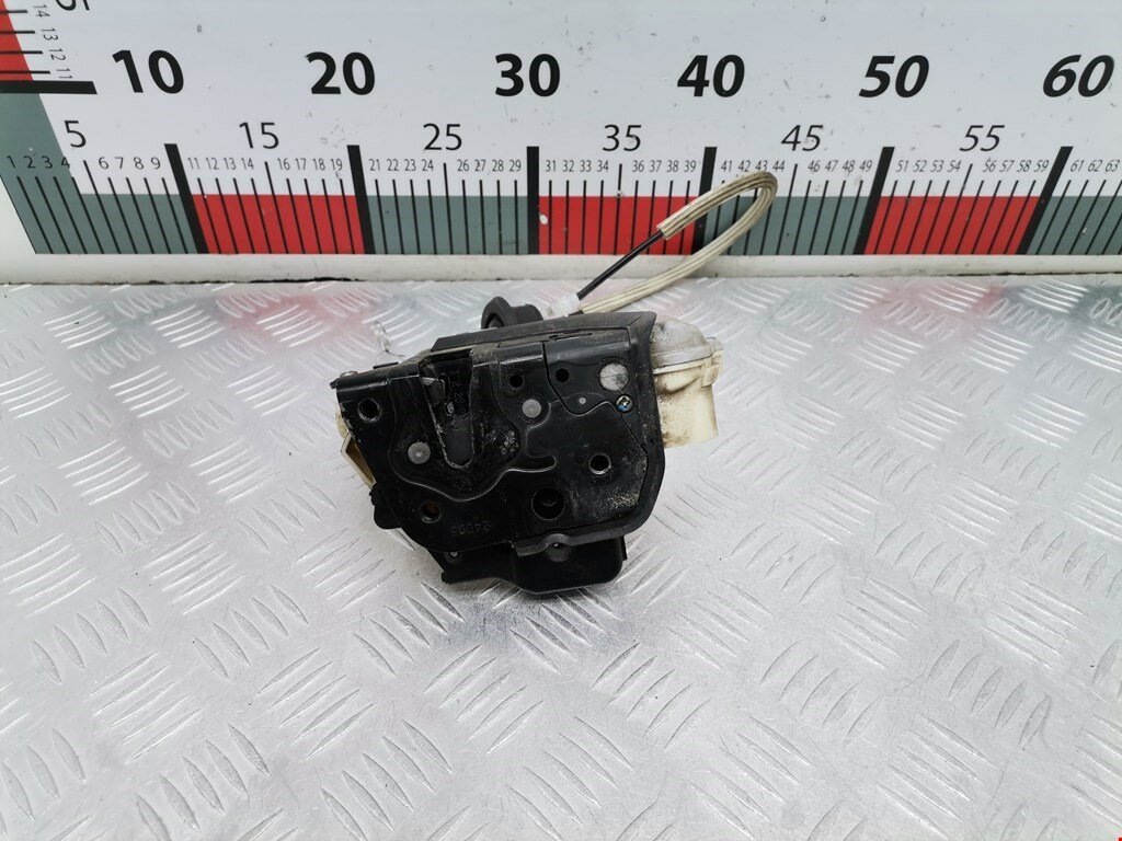 Замок двери передней правой Audi A6 C6 4F2837016B арт. 2049310