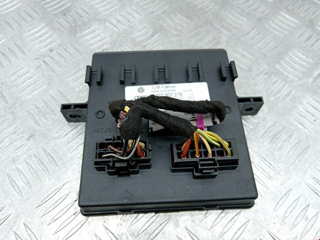 Блок комфорта Audi Q7 4L 4F0910279AE арт. 1796000