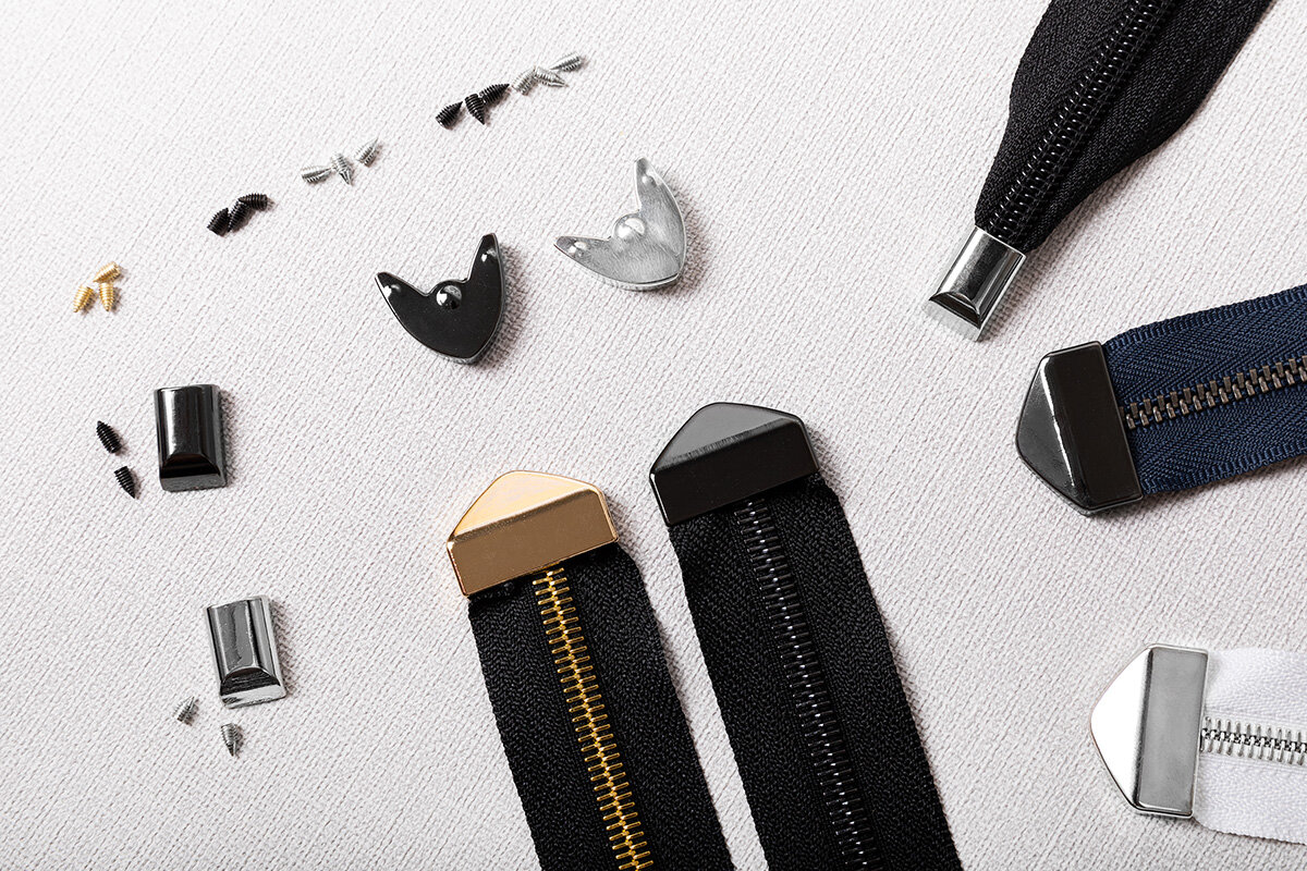 Gamma LTZ-01-TV31 Металлический наконечник для молний 26x17x5 мм, 1 шт в пакете с еврослотом цвет №03 под золото