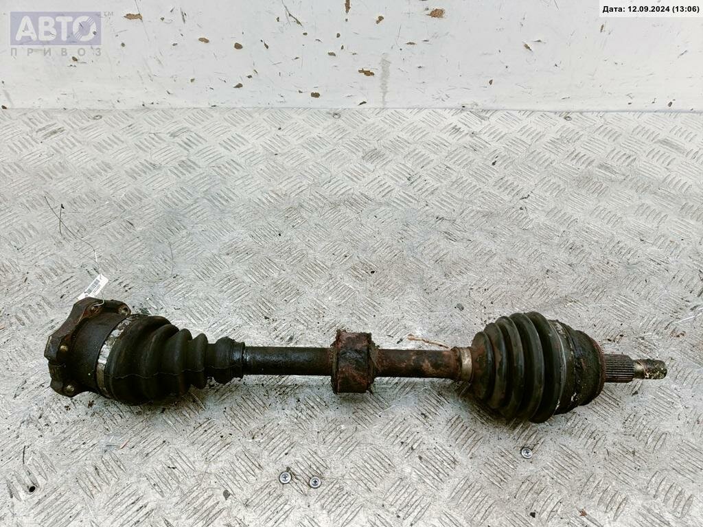 Полуось передняя левая Volkswagen Golf-4