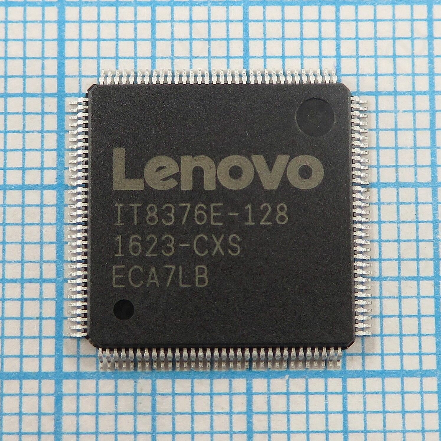 IT8376E-128 CXS - мультиконтроллер