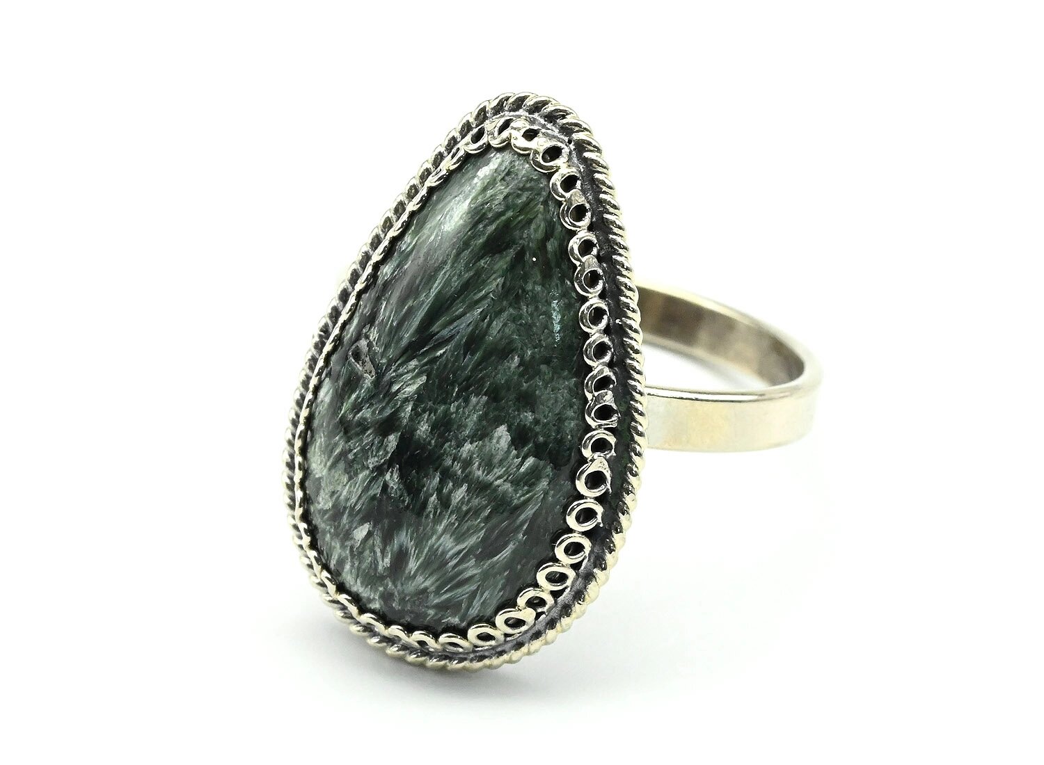 Кольцо, серафинит