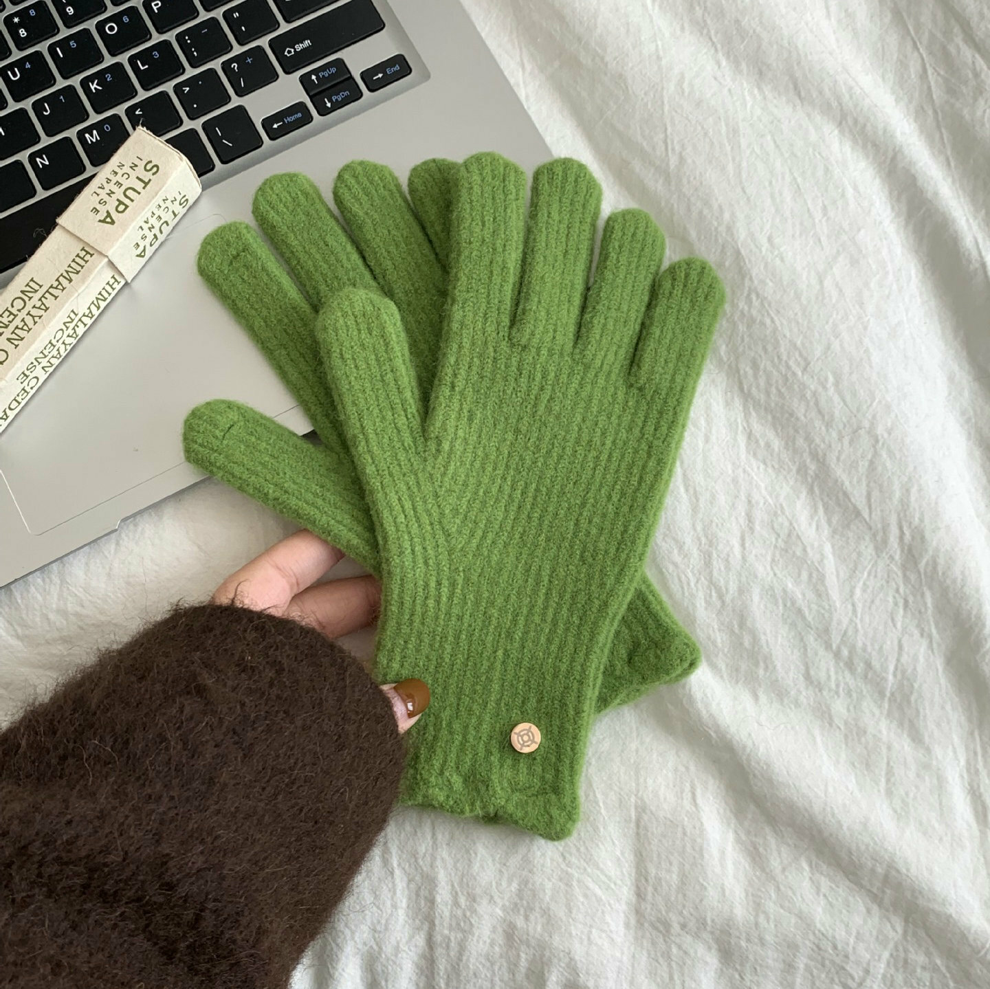 Перчатки для женщин