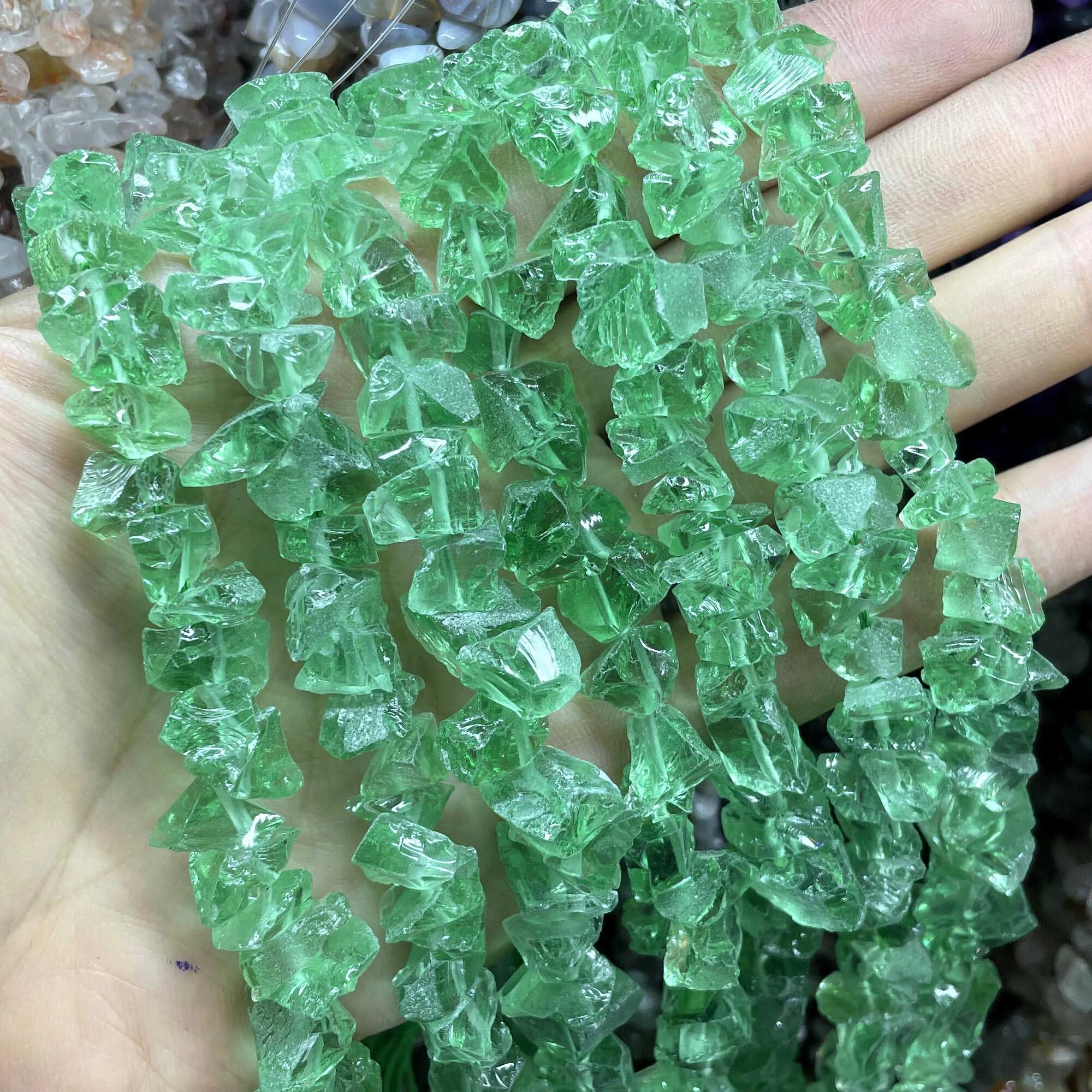 Необработанные бусины из камня SYSRXLR 8-14 мм Зеленый, 10-14MM 20-23pcs, Green Crystal