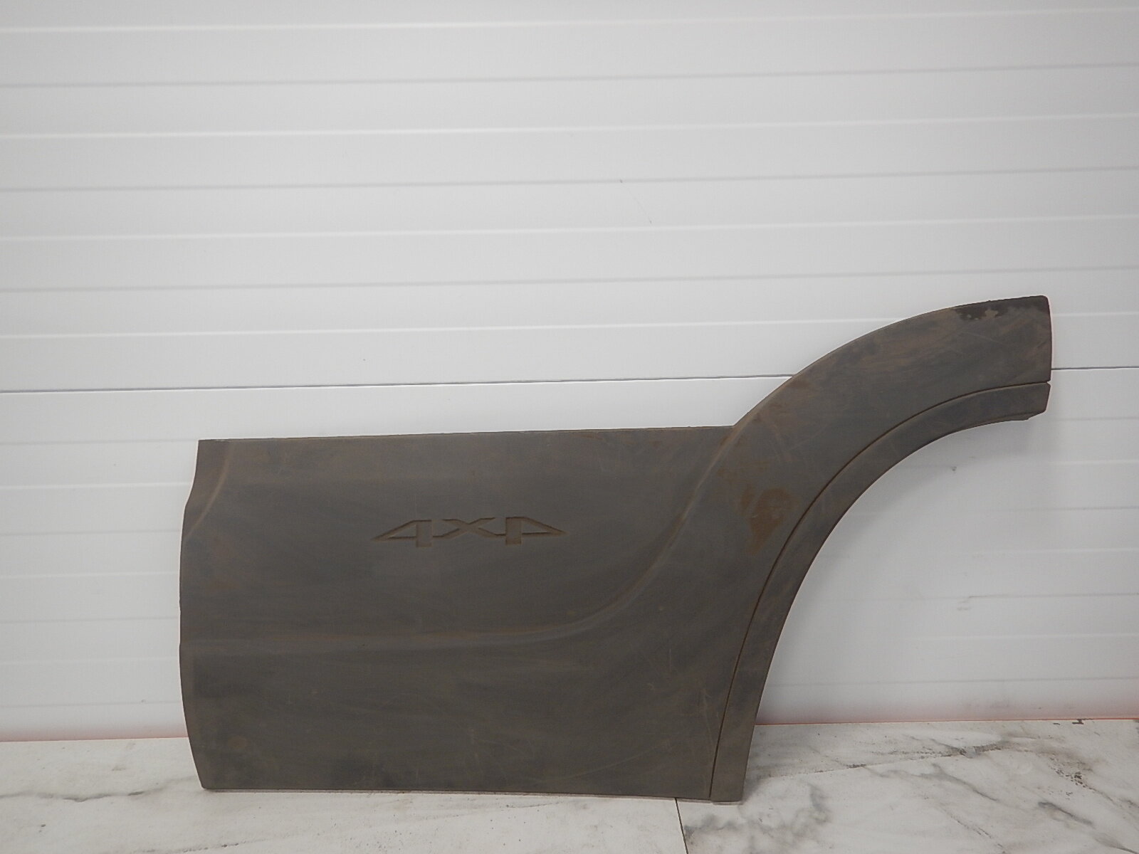 Б/У Молдинг двери задней левой, ВАЗ (VAZ)-LADA NIVA TRAVEL (CHEVROLET NIVA) LADA NIVA TRAVEL (CHEVROLET NIVA) 08- Царапин...