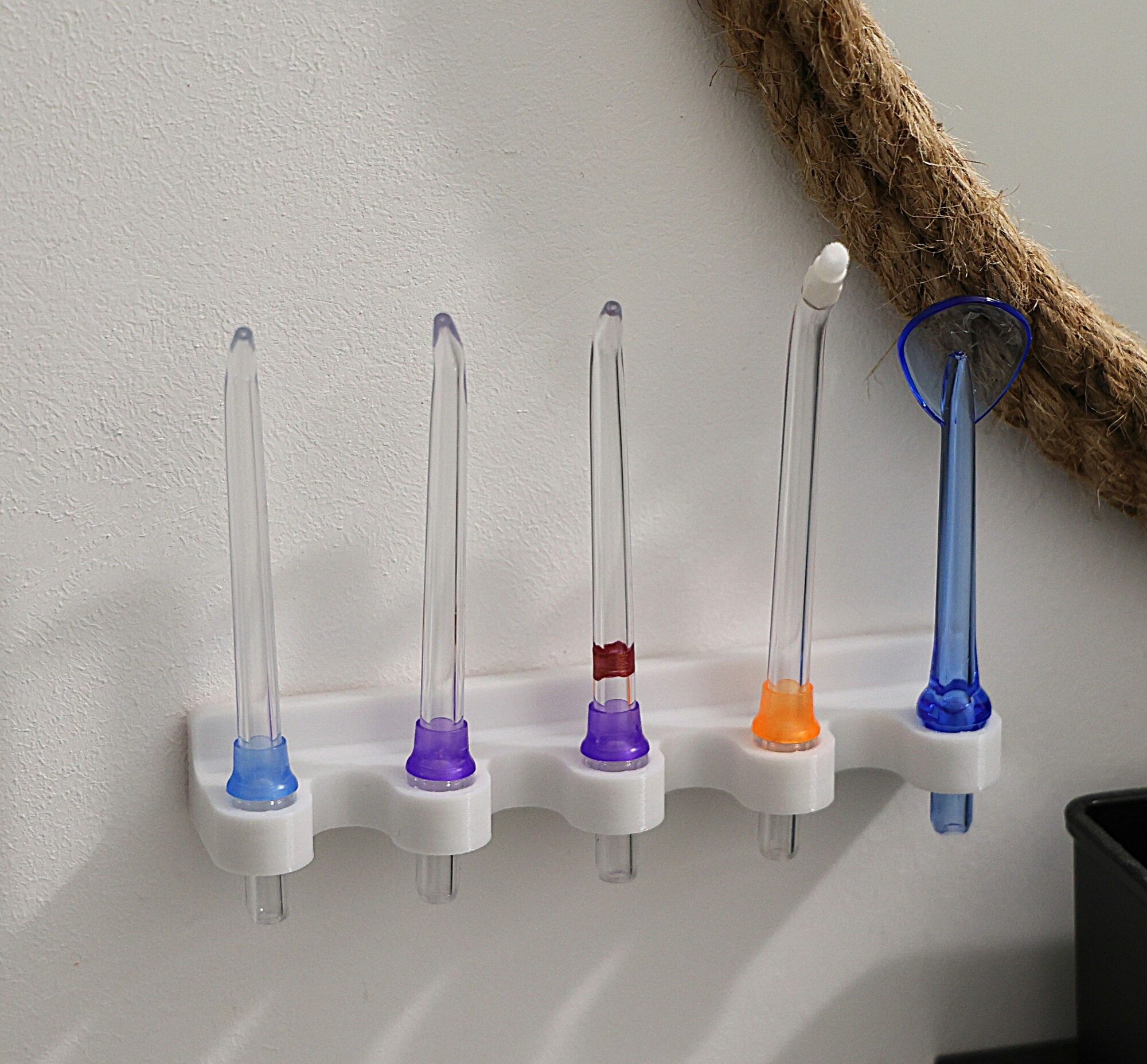 Держатель, подставка для насадок ирригатора H2ofloss и других, на пять насадок