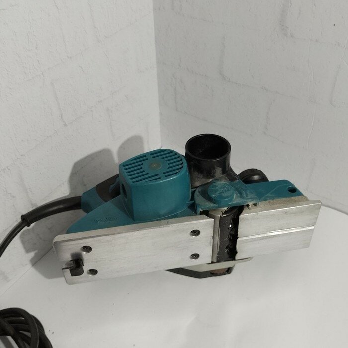 Рубанок Makita KP0800