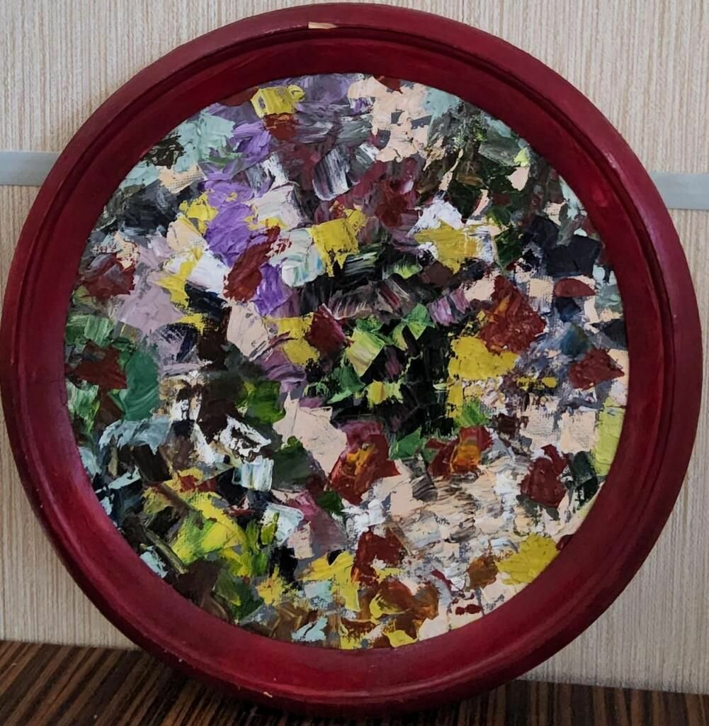 Картина в раме. Миляева Нина "Абстракция в красном круге", холст, масло, 30x30. Авторская живопись.