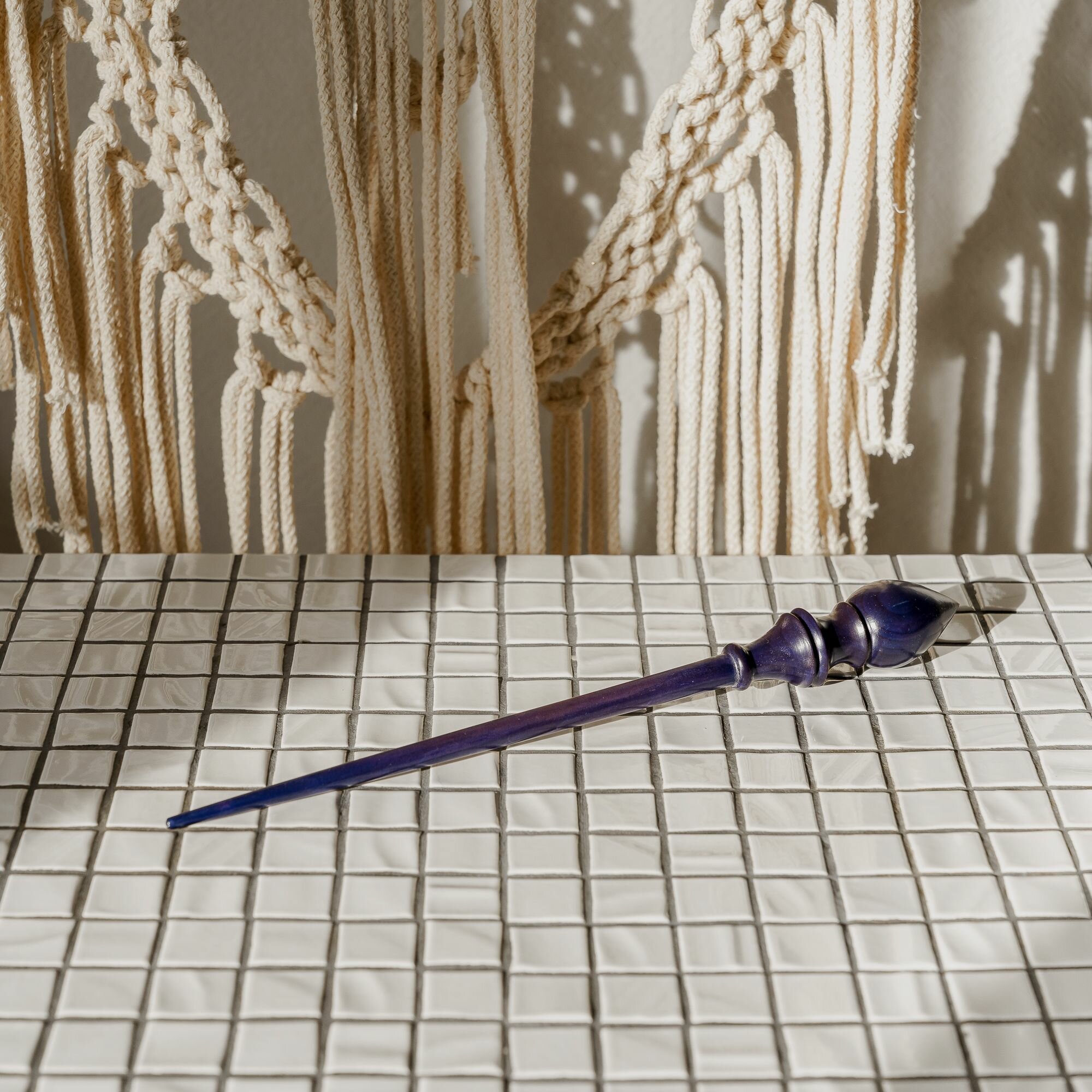 Опорное веретено для прядения из древесины сибирского кедра 295 мм. B84