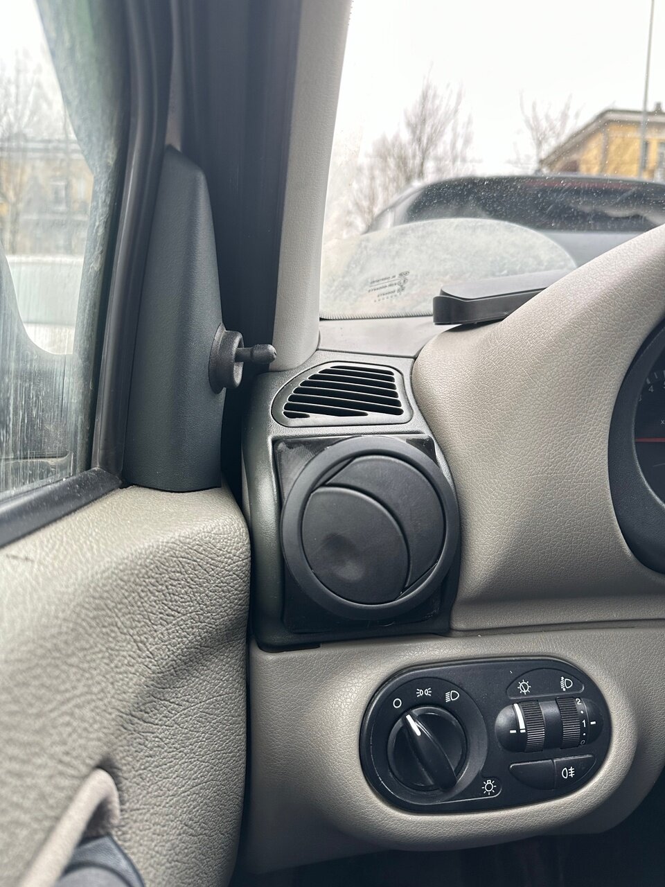 Переходник дефлектора (2шт.) для Lada Kalina 1 под дефлектор с Granta