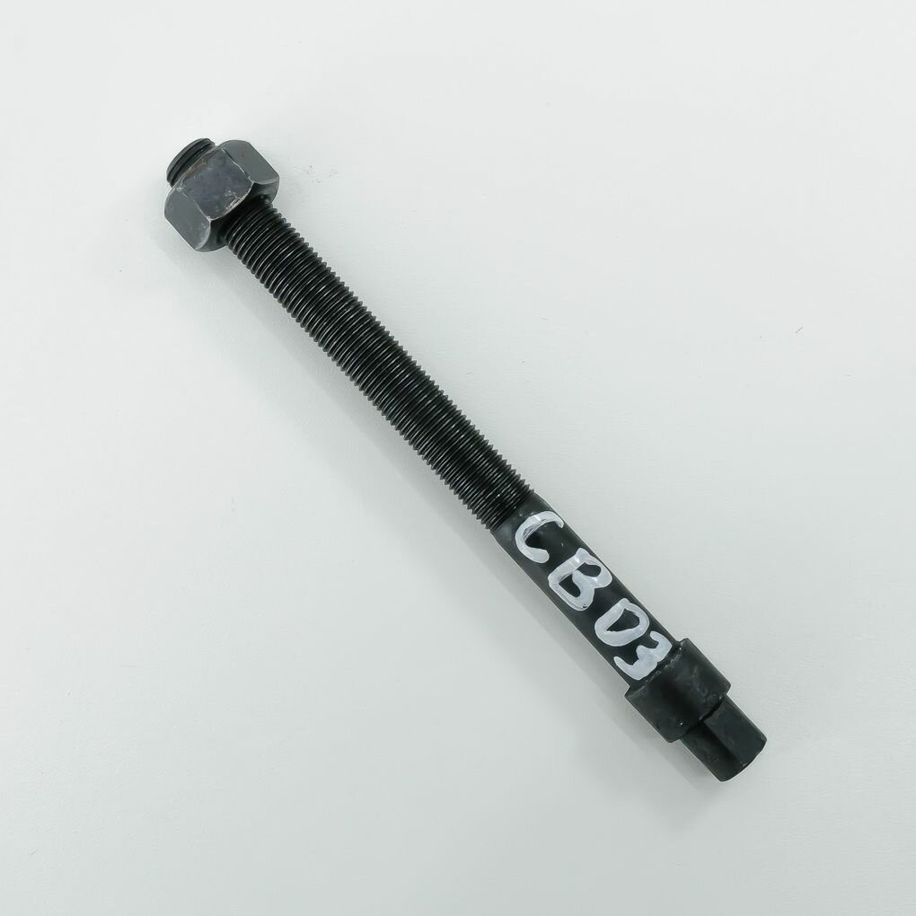 Центральный болт рессоры диаметр 12, длина 130, головка 16*12, ZEVS