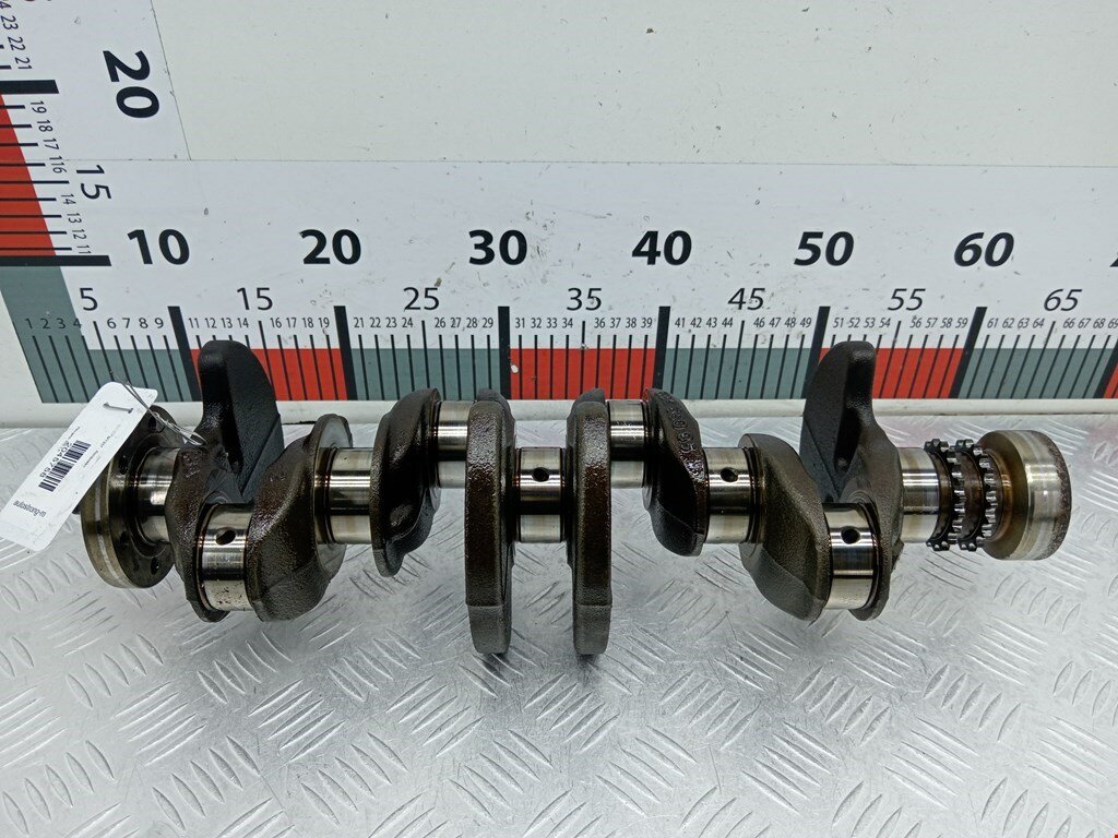 Коленвал (вал коленчатый) Peugeot 308 0501L4 арт. 2045758