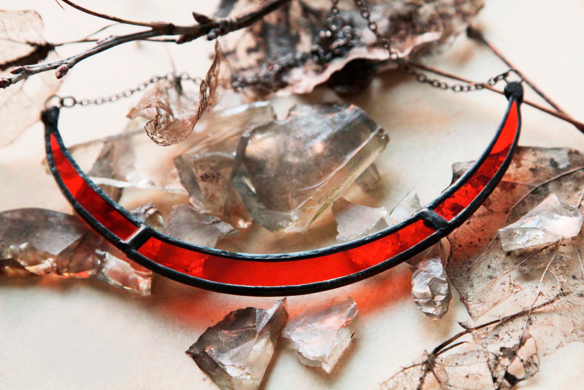 Колье, стекло