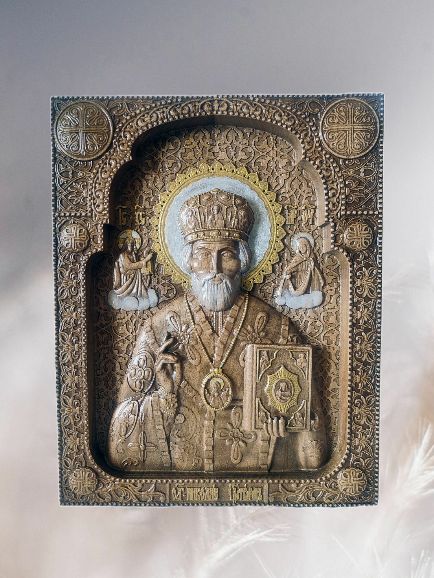 Резная икона "Николай Чудотворец"