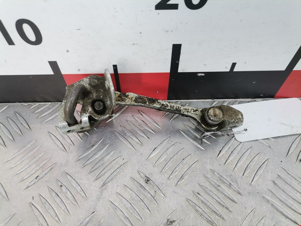 Ограничитель открывания двери задней Opel Omega B 90494807 арт. 1742790