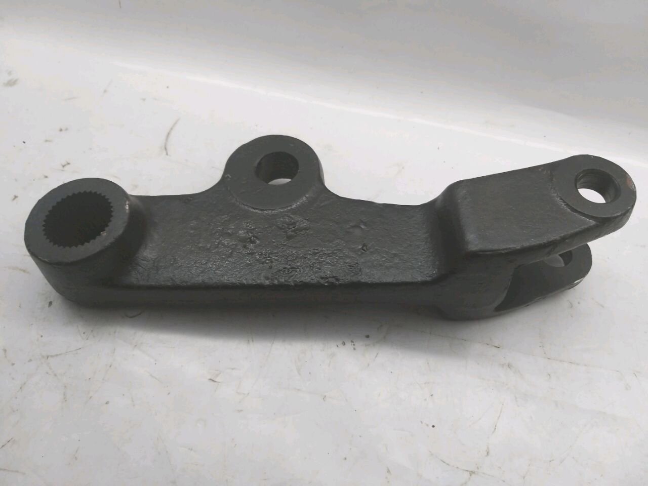 320-4605011-Б-01 Рычаг МТЗ-320 поворотный механизма задней навески левый оригинальная запчасть бзтдиа