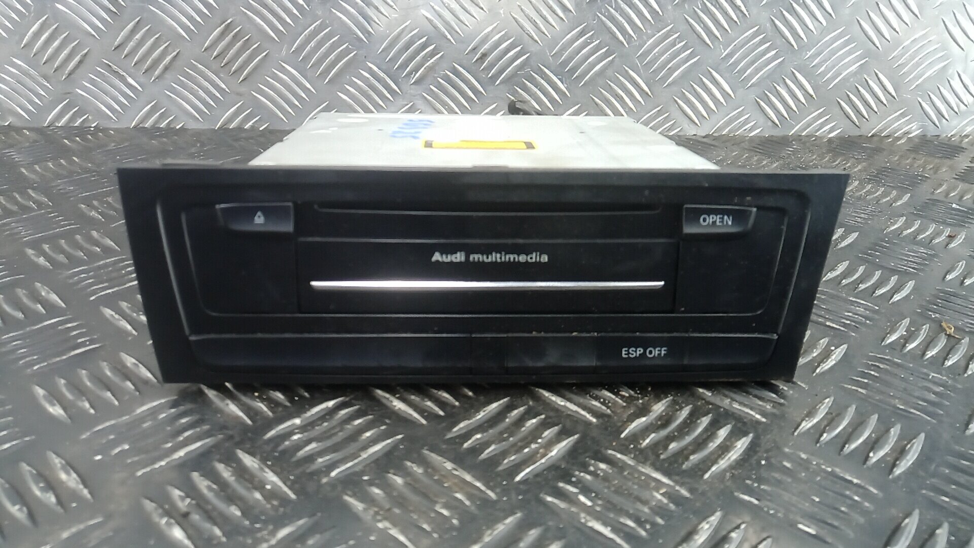 Магнитола AUDI A5 1, Номер 8T2035666D