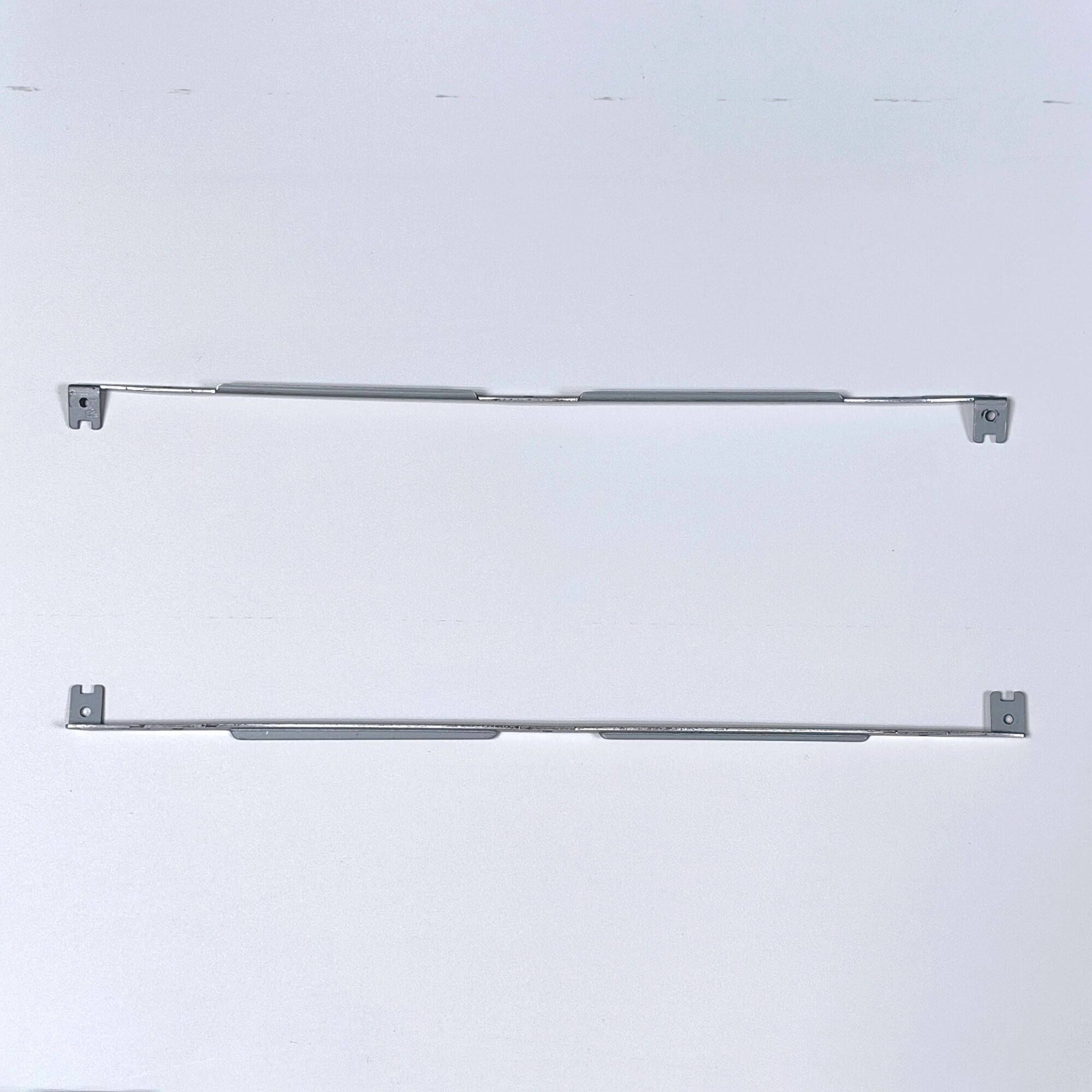 Брекеты ноутбука MSI X400