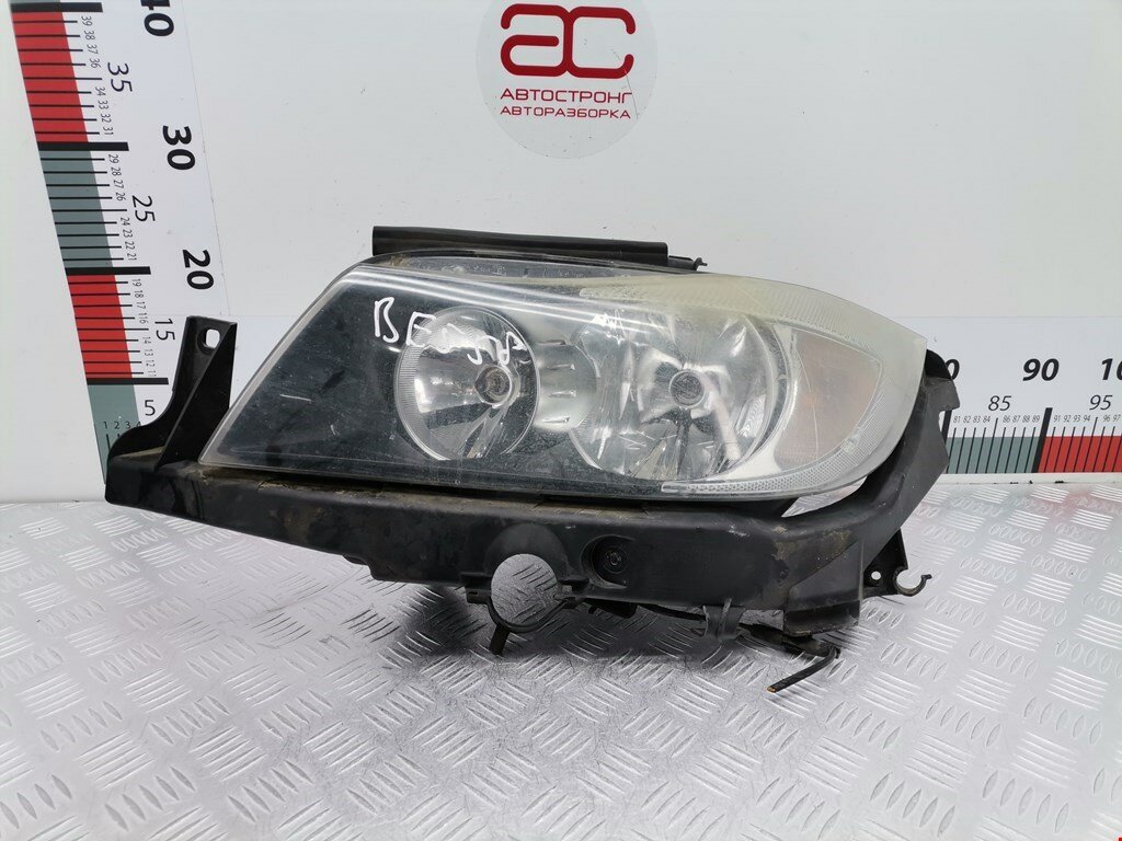 Фара левая BMW 3-Series (E90/E91/E92/E93) 63116942747 арт. 2040760