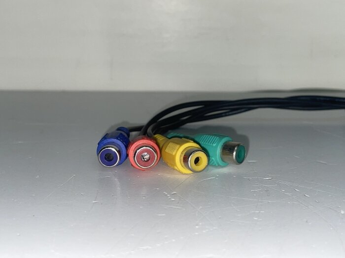 Переходник S-Video 7 контактов на 4xRCA