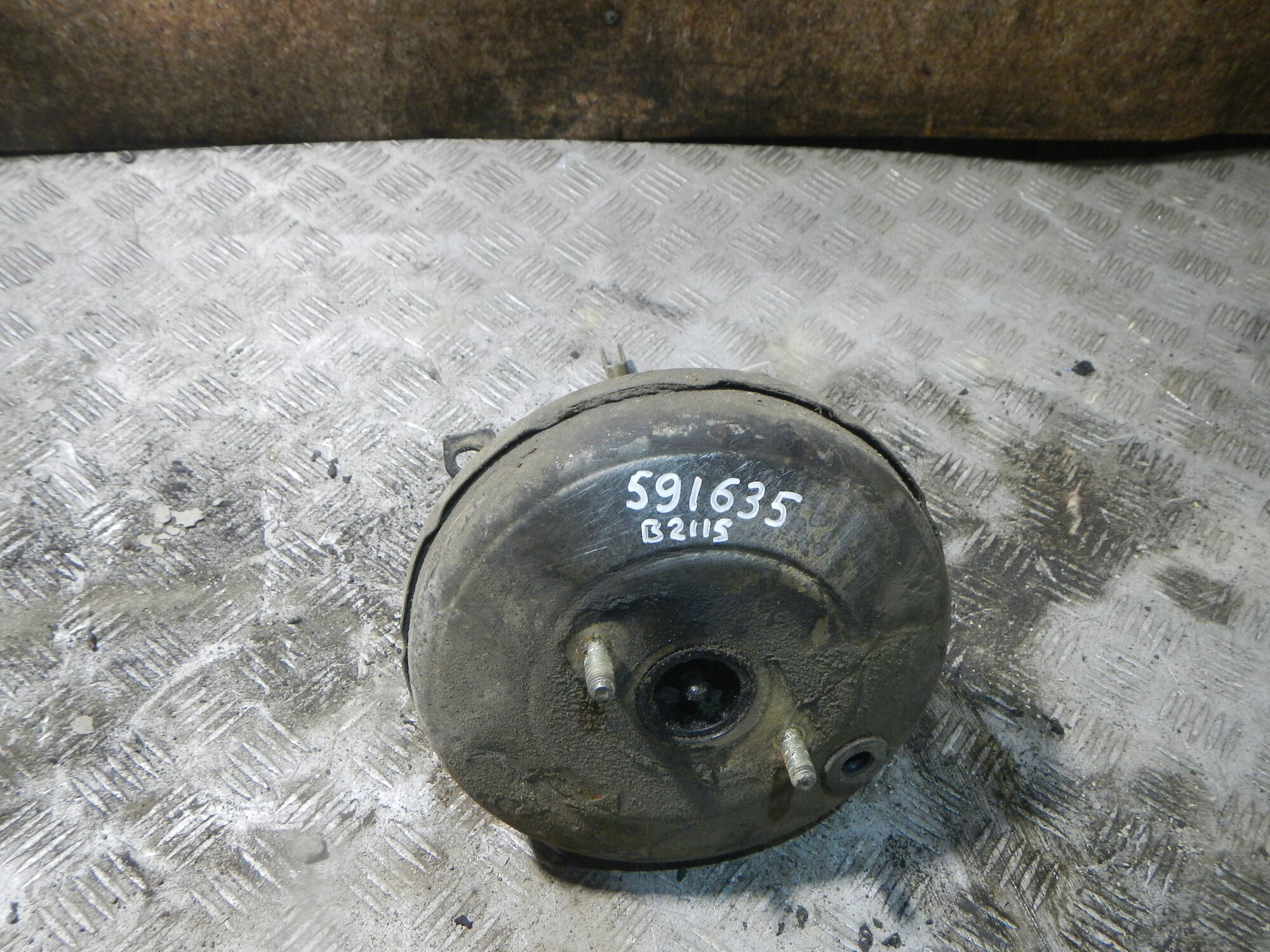 Б/У Усилитель тормозов вакуумный, ВАЗ (VAZ)-2115 ВАЗ 2115 Незначительная деформация. 591635 LADA арт. 21080351001001