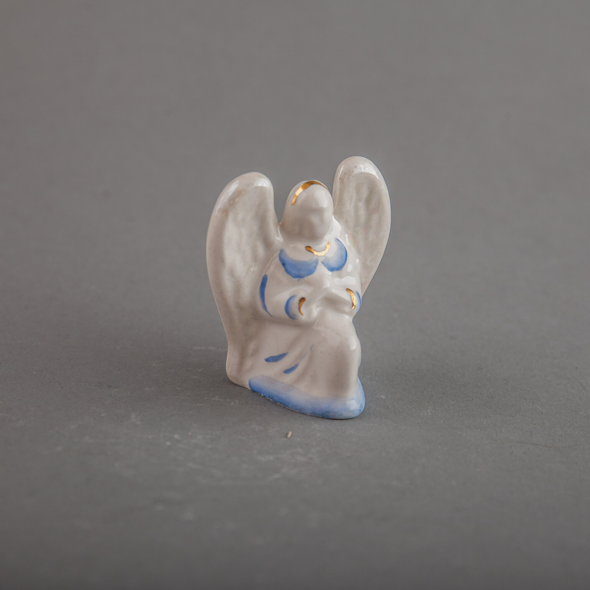 Сувенир Ангел малый (бел, роспись золотом и краской)