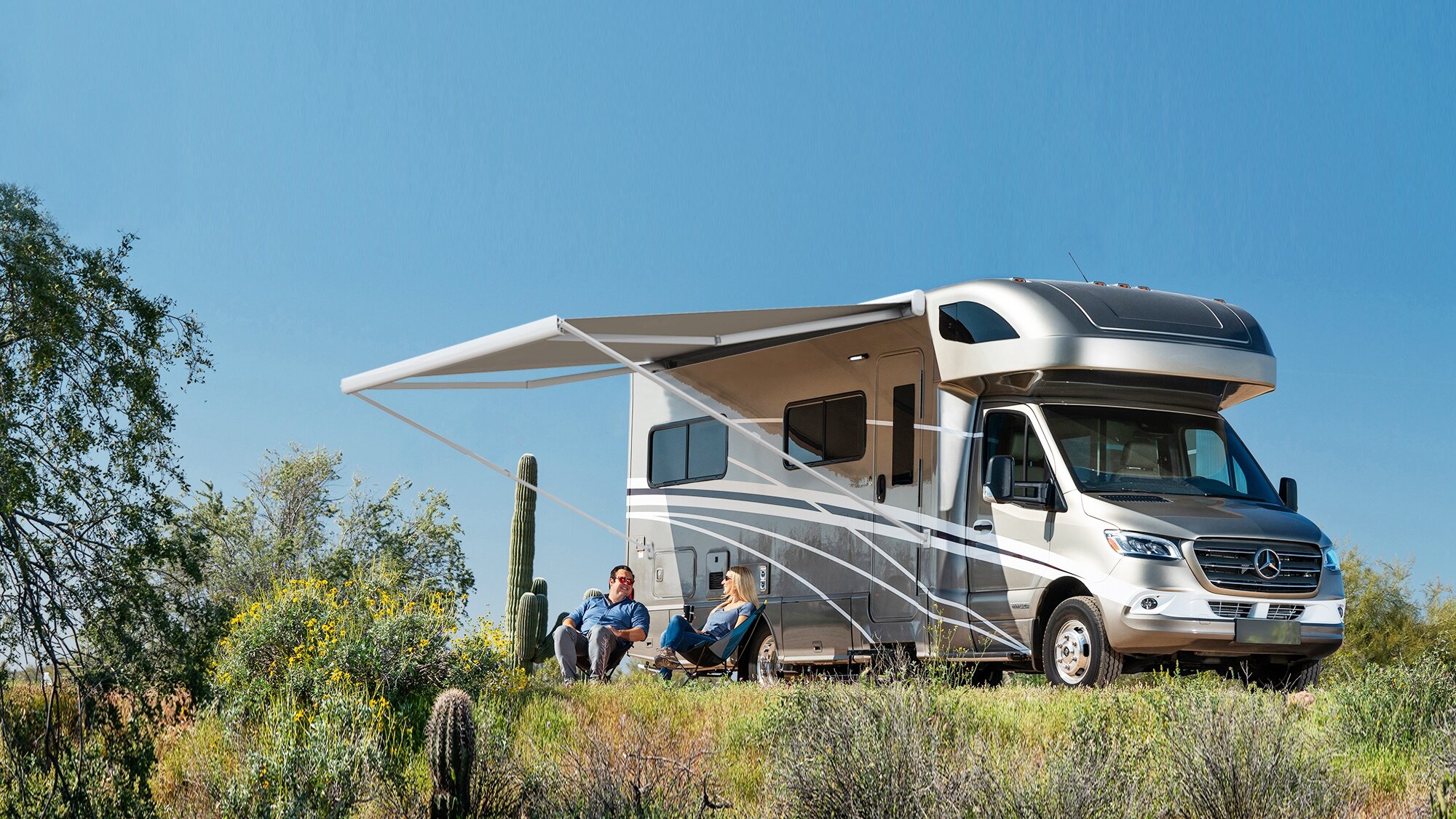 Маркиза автомобильная РИФ 2,0х1,5 м кассетная, привод механический, ручной, корпус белый