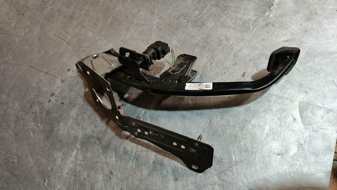 Педаль тормоза Ford Focus 2 2005 4M512467AM