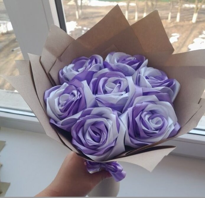 Букет из атласных лент