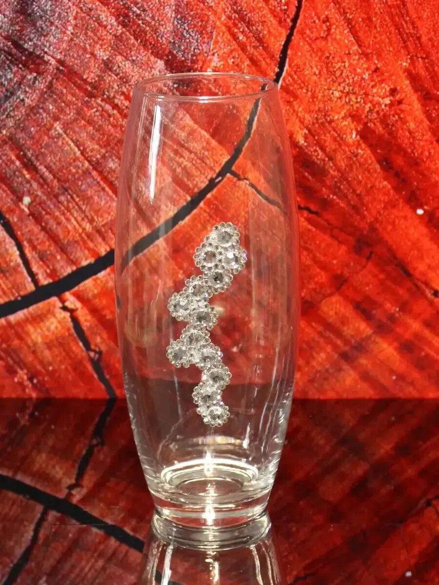 Ваза для цветов ручной работы с инкрустацией