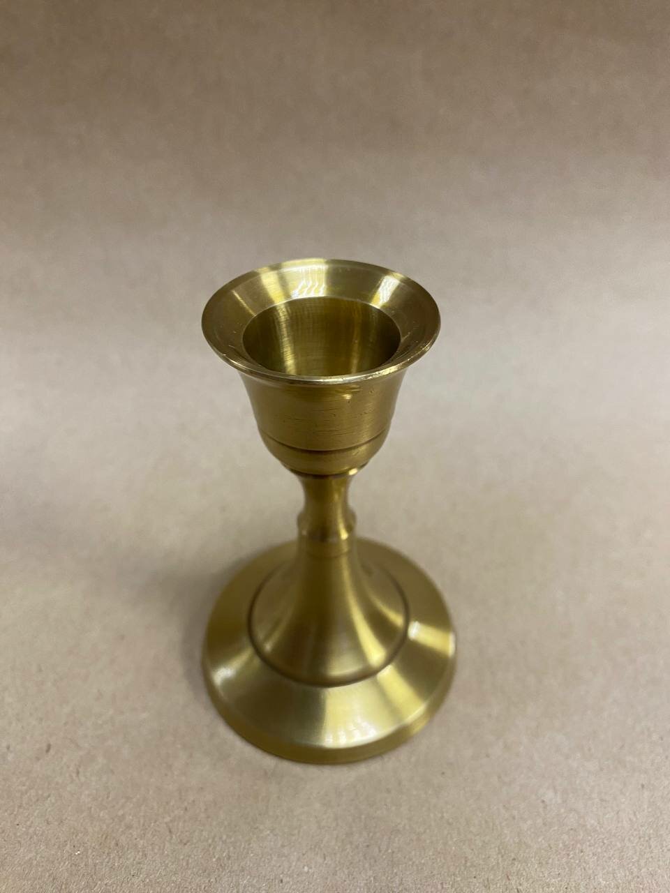 Подсвечник матовый , латунь, золотистый цвет, высота 8 см