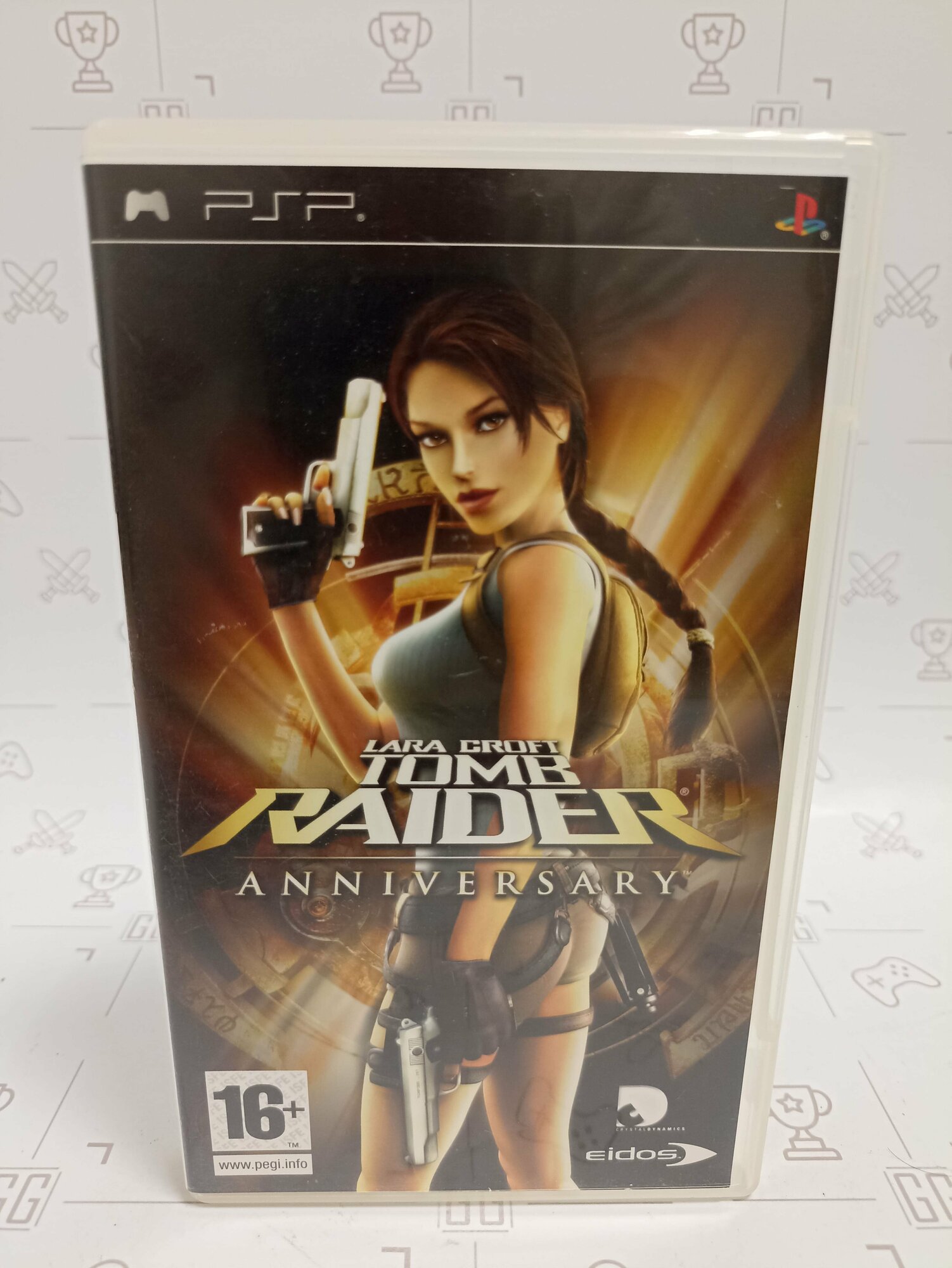 Lara Croft Tomb Raider Anniversary (PSP)