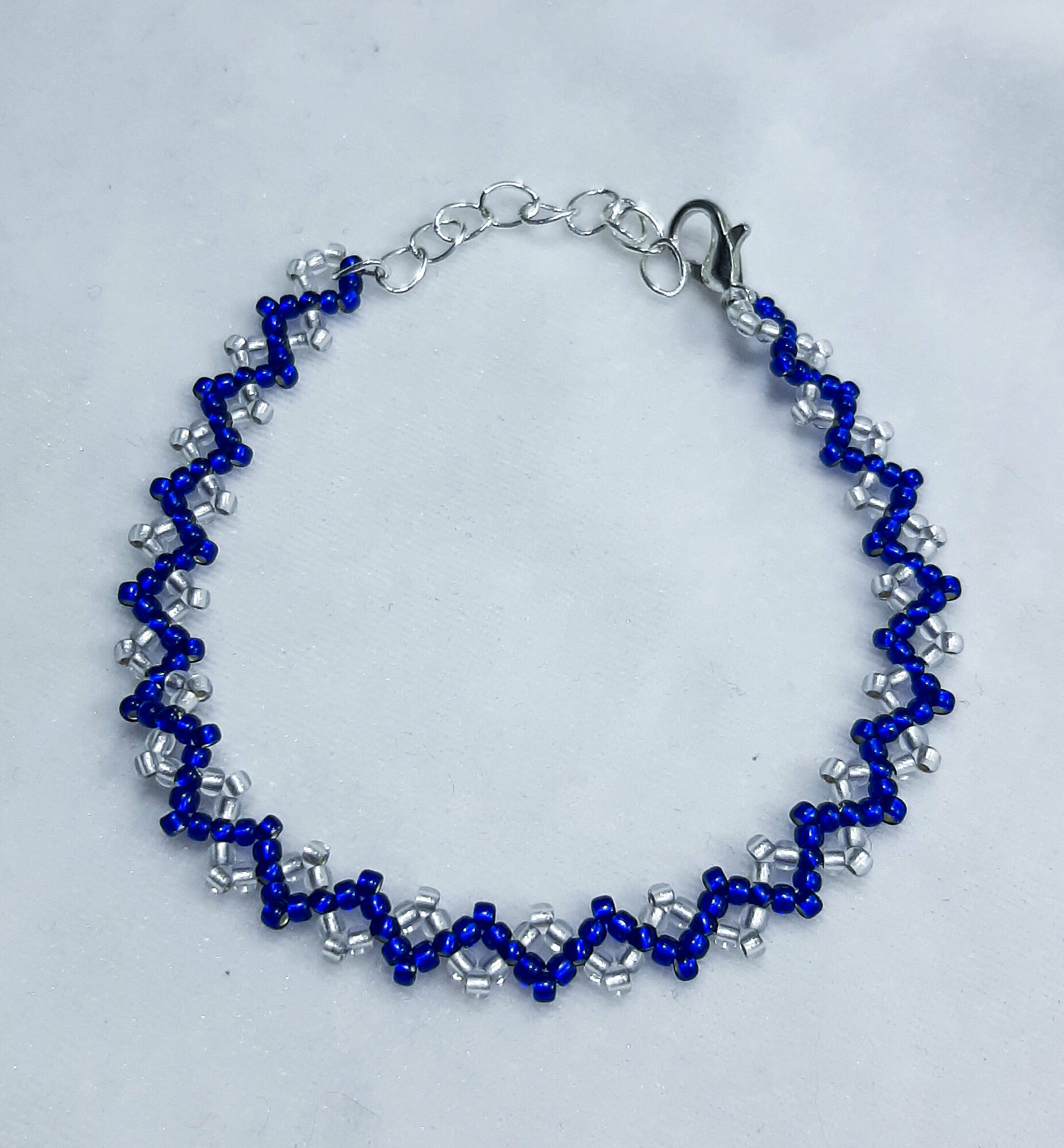 Плетеный браслет, бисер