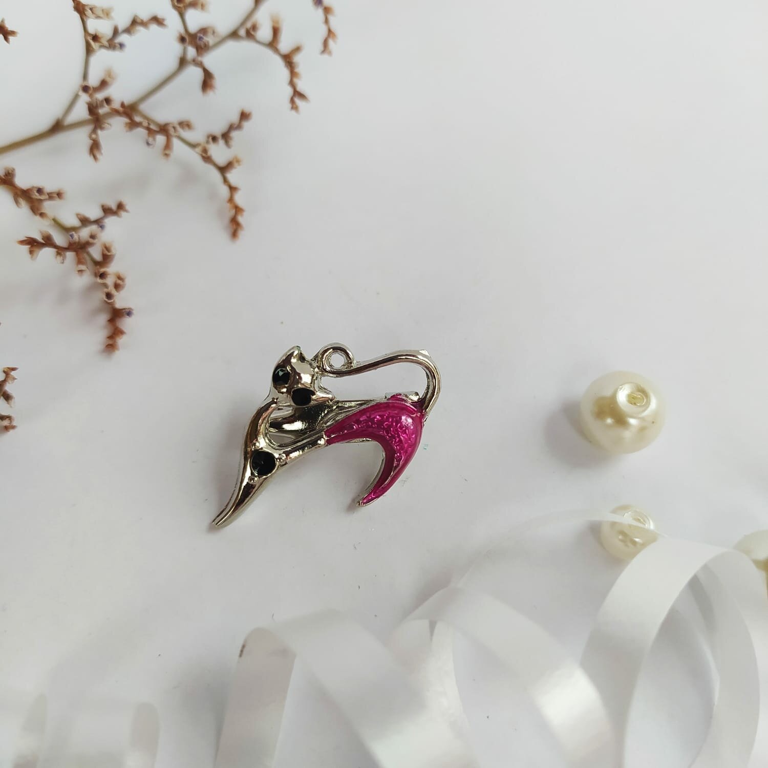 Брошь, эмаль