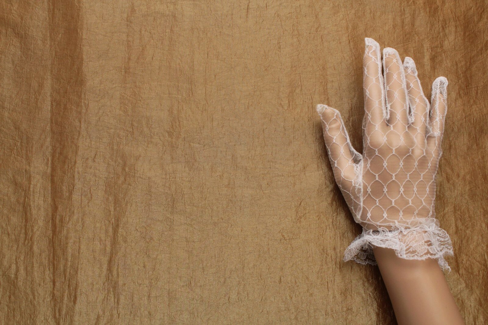 Ткань Тафта-креш шанжан карамельная, ш142см, 0,5 м