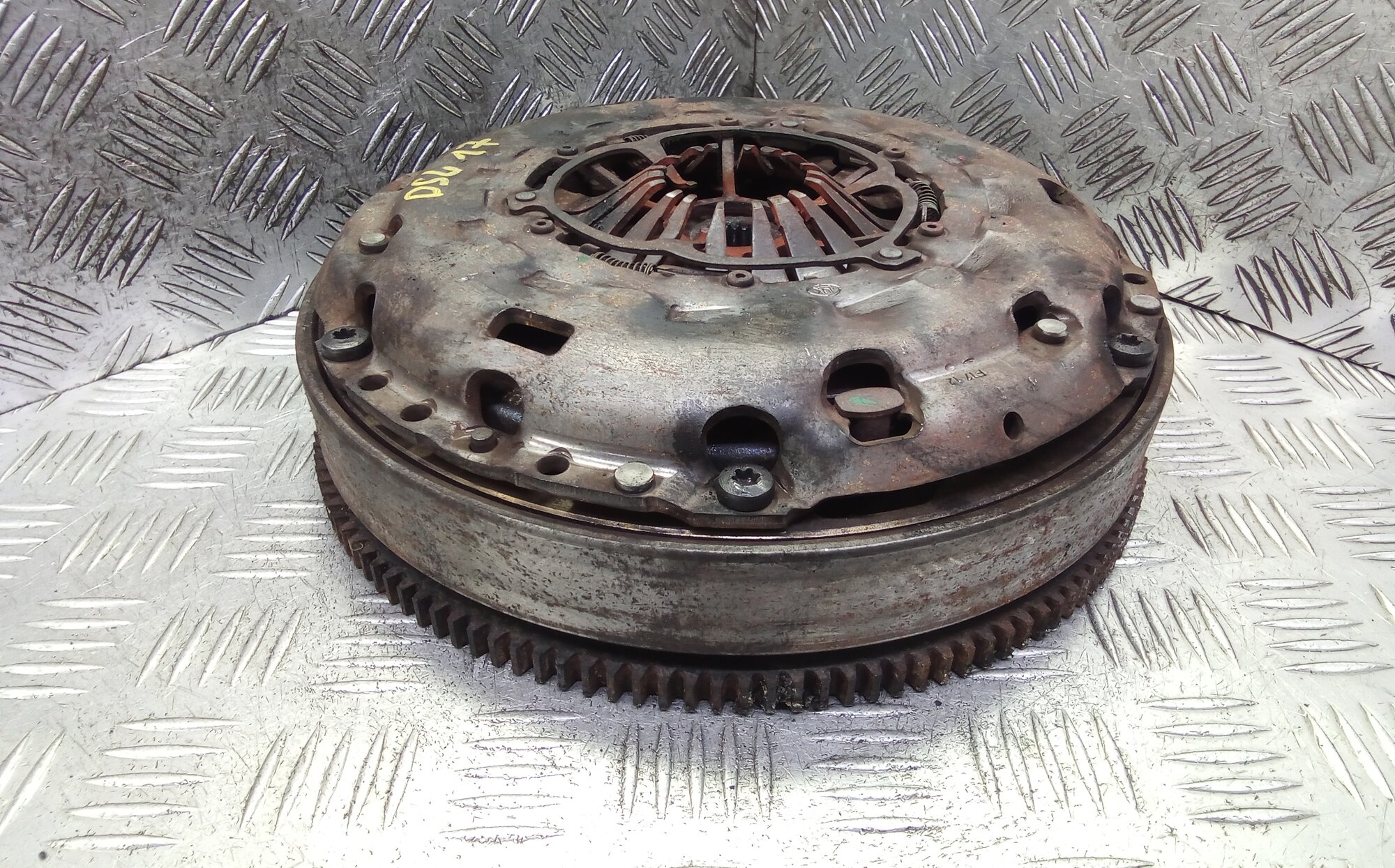 Маховик демпферный дизельный PEUGEOT 5008